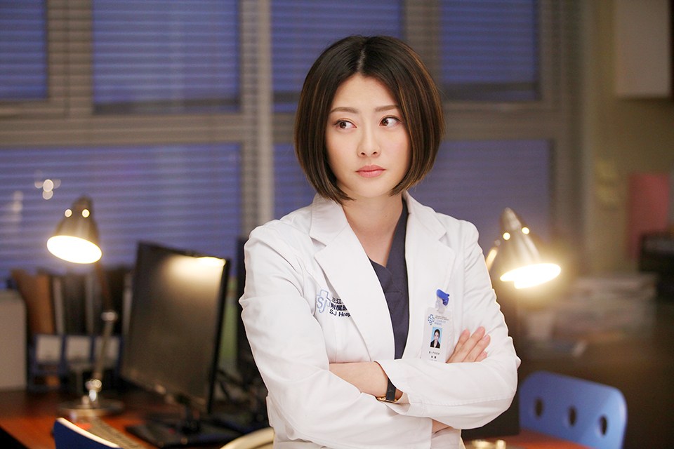 Actor Zhu Rui, with fair skin, beautiful body and good figure, was ...