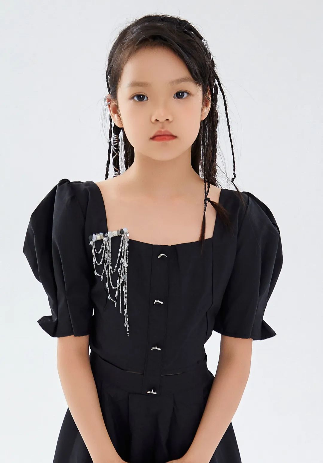 Model Wang drove to 365SHOW Macau spokesperson Sun Qiqi: dare to ...