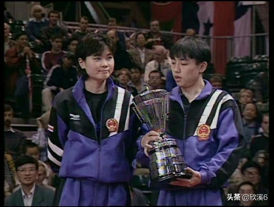 How is the world champion Wu Na, the beautiful girl standing beside Liu ...