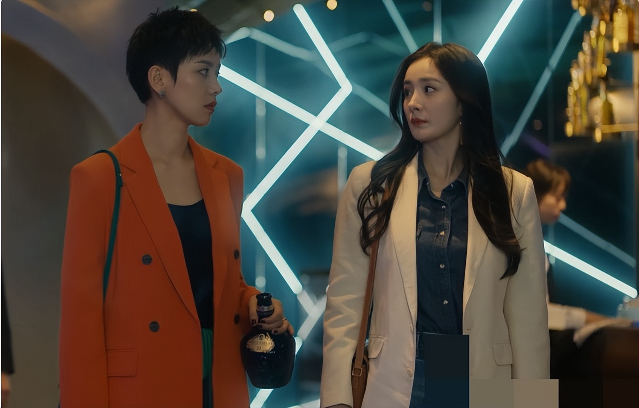 Meet ex-husband girlfriend detour? Yang Mi and Li Xiaofeng's "Undercurrent Surging" - iNEWS