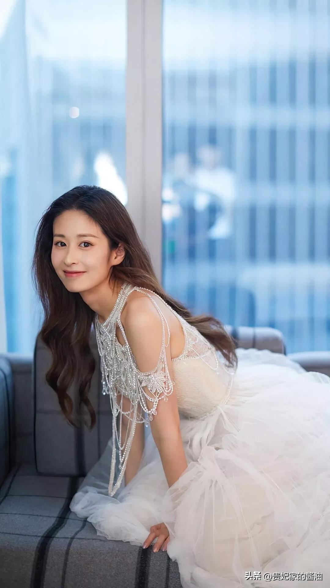 Normal dressing without bad guidance - Part 1 - iNEWS