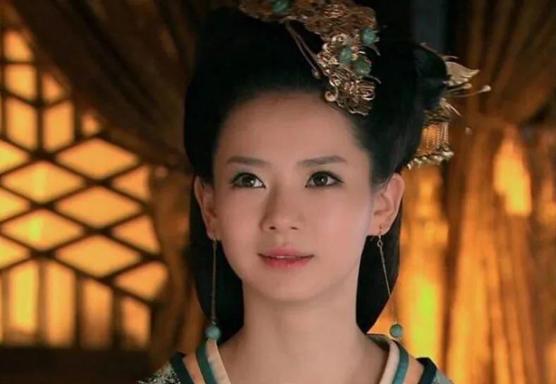 Princess Guantao: Over half a hundred years old, Dong Yan fell in love ...