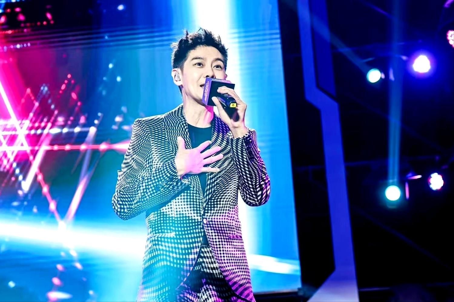 "Call Me by Fire": Jimmy Lin's single room, full of human touch and ...