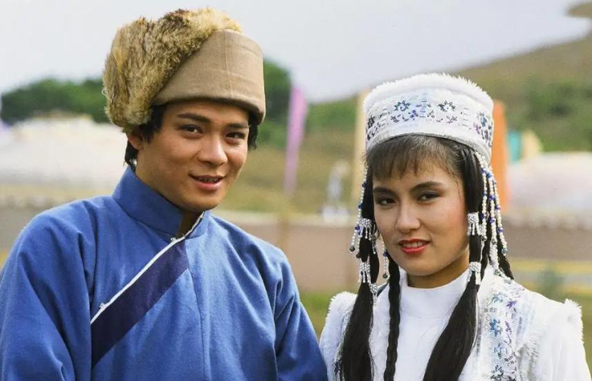 Among Guo Jing's three children, why does Huang Rong dote on Guo Fu the ...