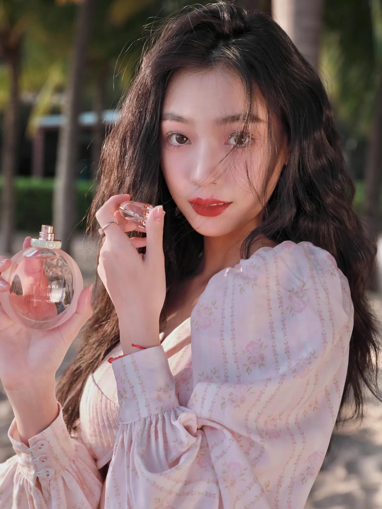 Yi Mengling's wallpaper collection - iNEWS