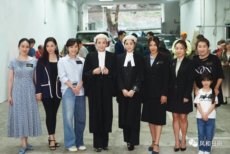 43-year-old Michelle Ye suddenly posted her wedding photos. Is this an ...