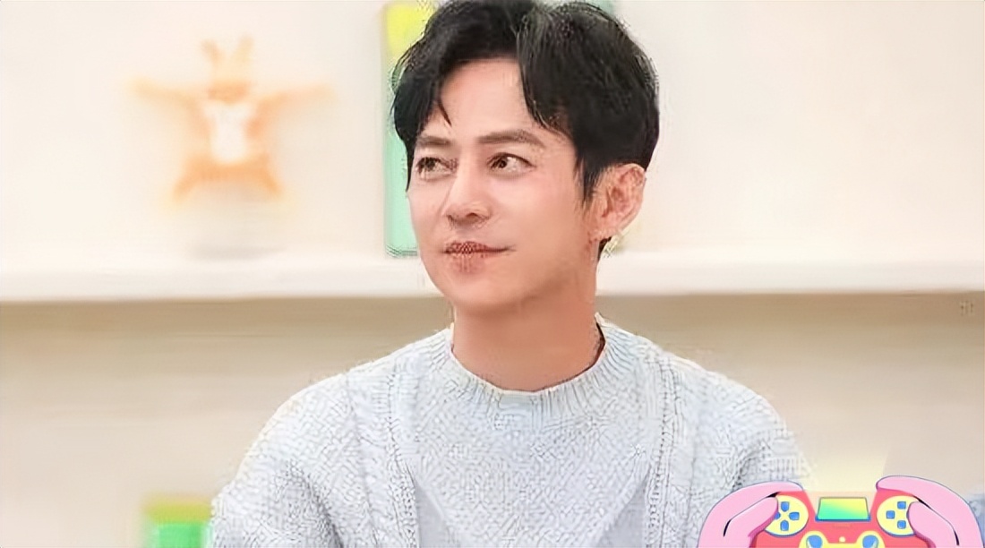 The cruel truth in the entertainment industry is vividly reflected in ...