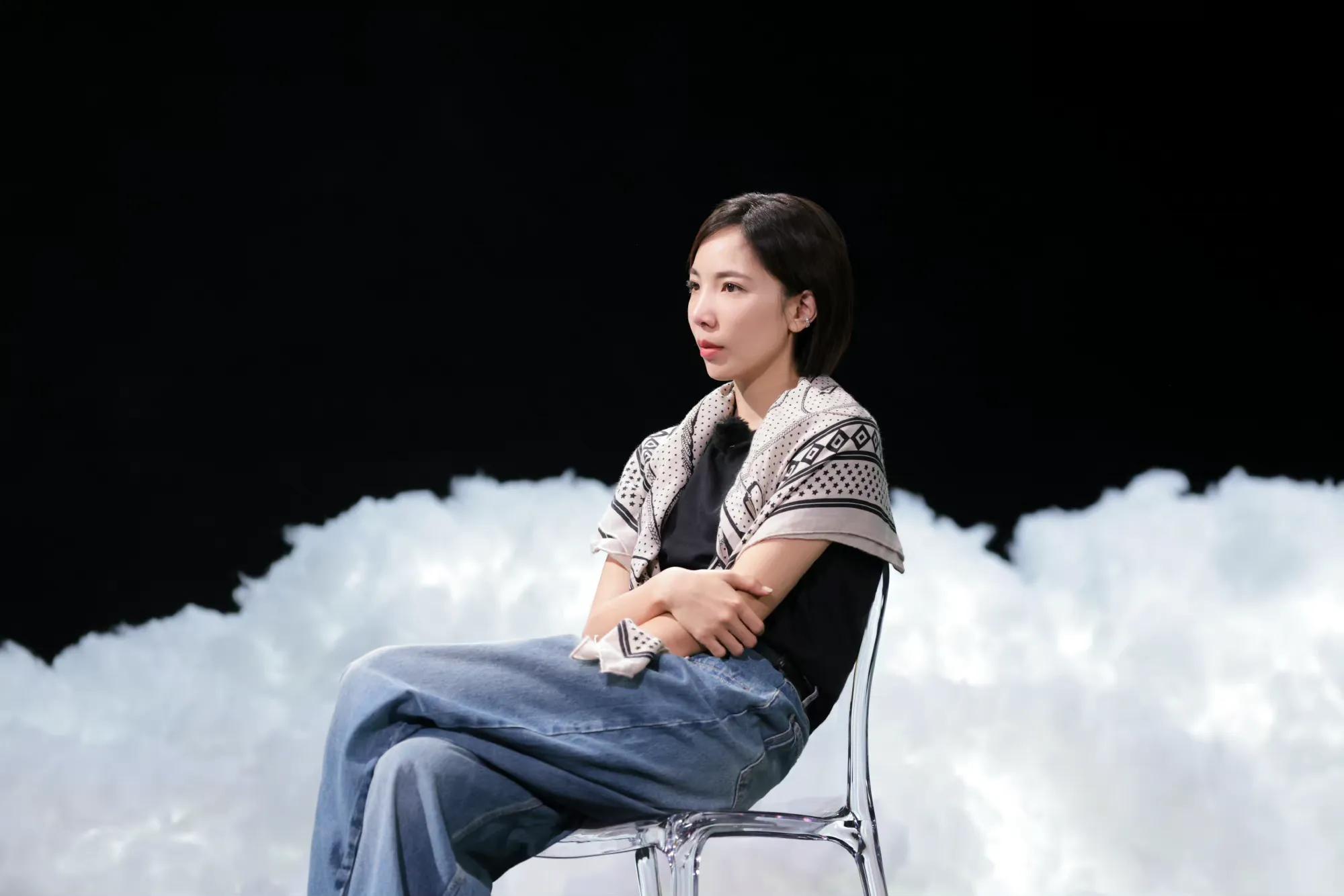 One: From the analysis of Zhang Wanting's mental breakdown, why do we ...