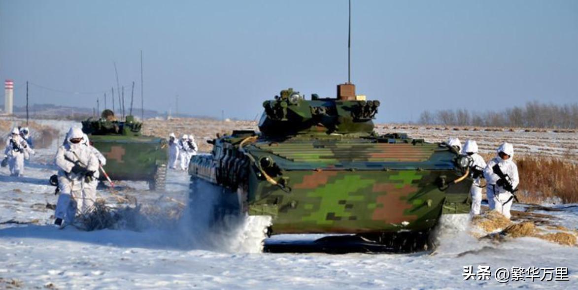 Type 04 Infantry Fighting Vehicle, with a 100mm main gun, has a ...