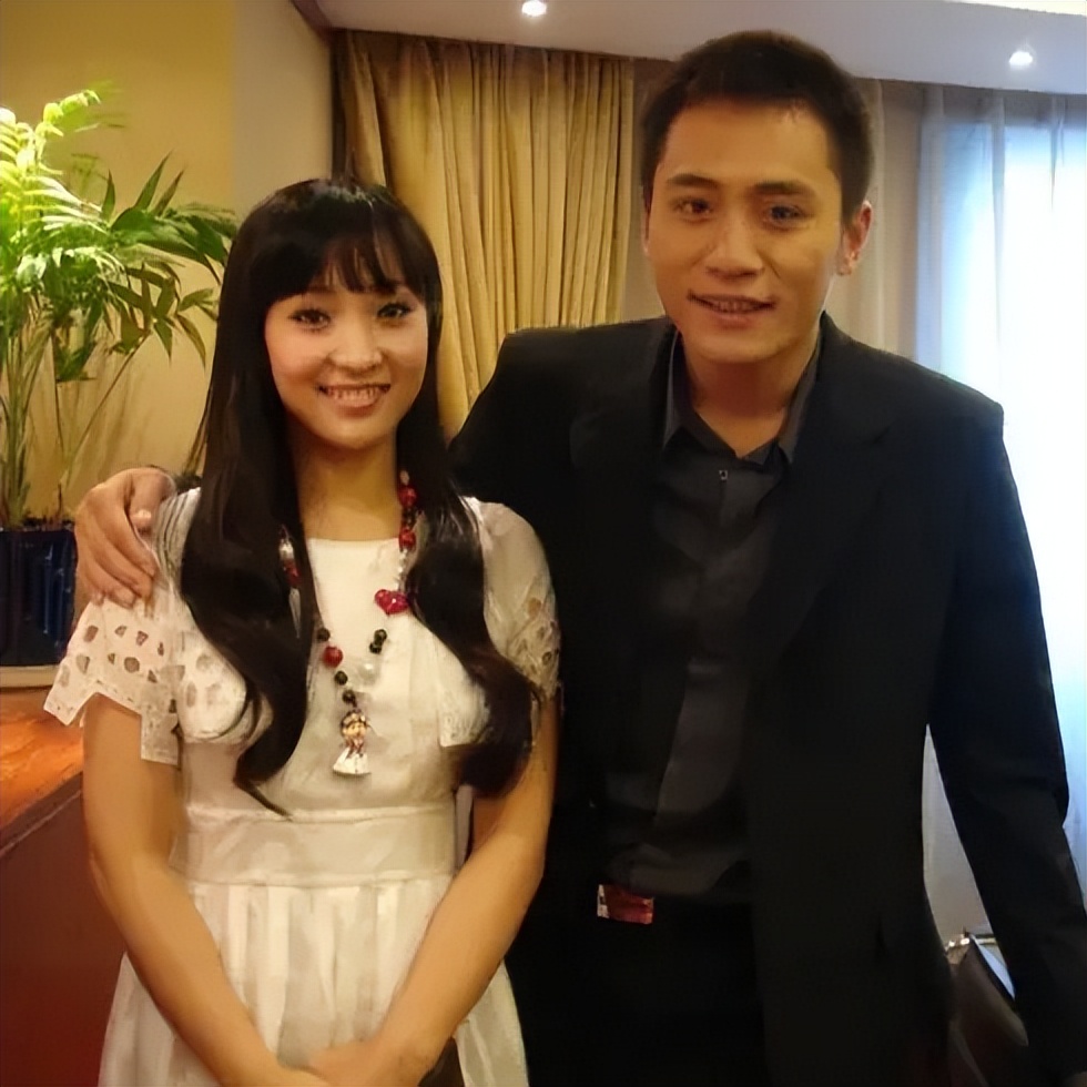 Actress Bai Jing was stabbed to death by her husband 3 times in two ...