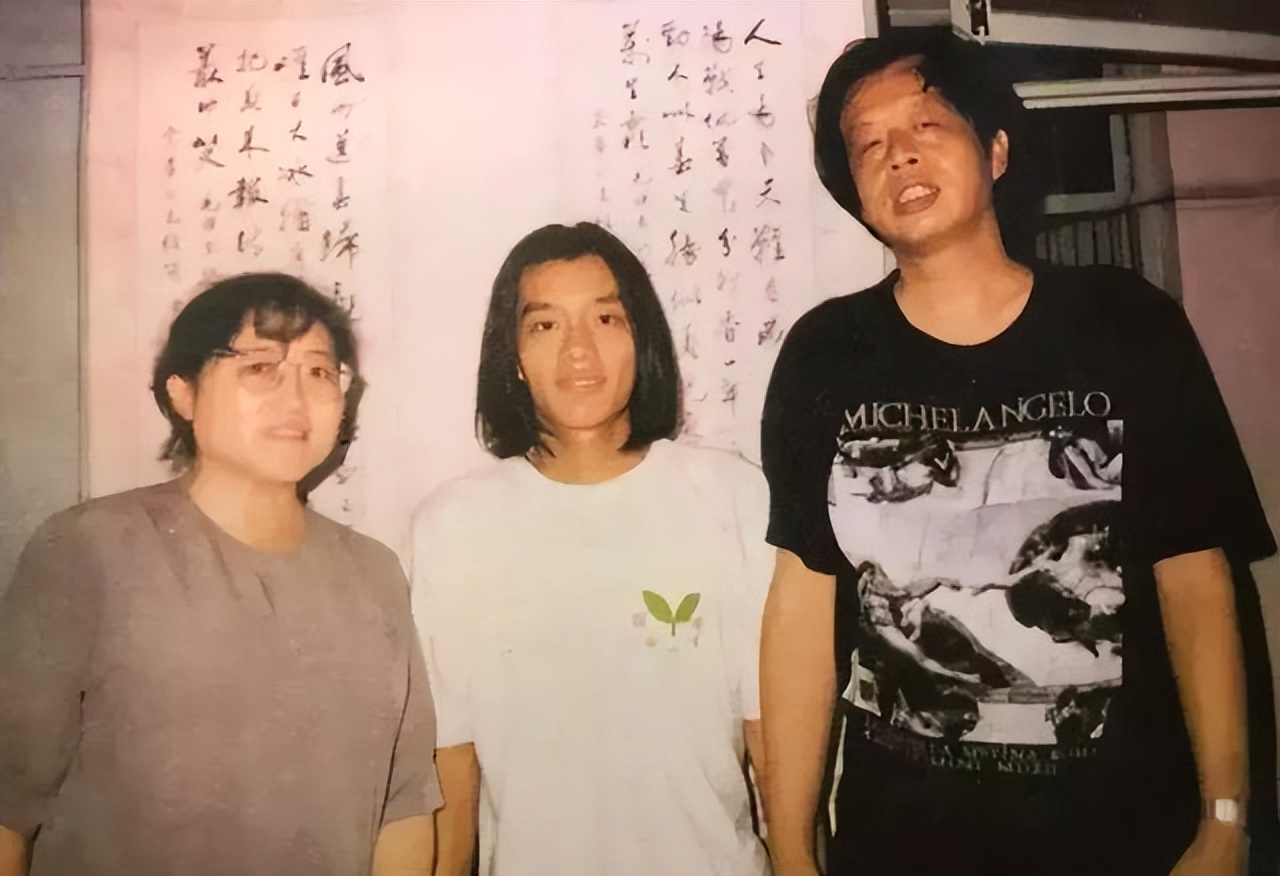 Wang Xiaobo: An interesting soul can only walk alone, a boring life is ...