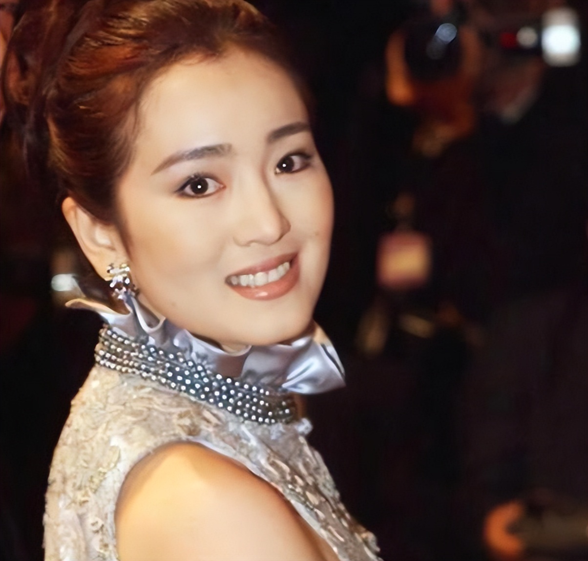 Gong Huang's past love history, and finally a happy marriage with ...