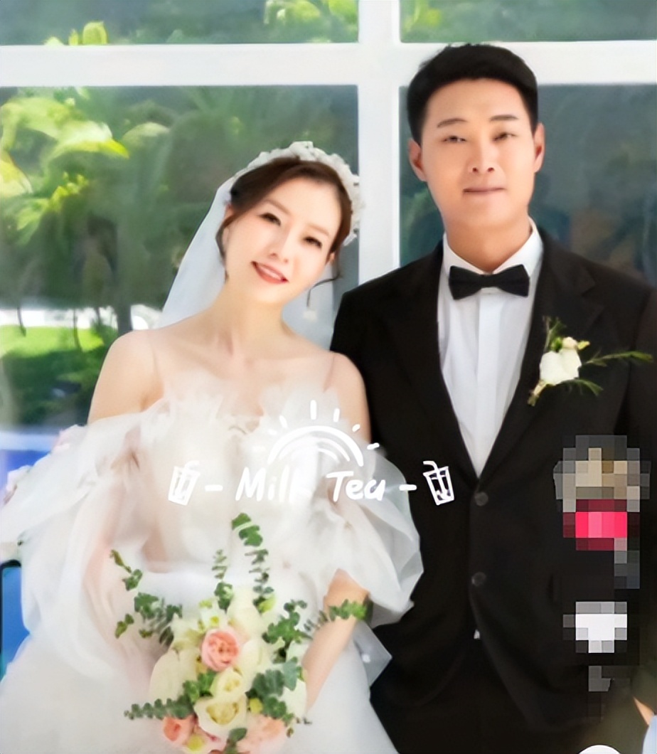 Received the Hunter Medal at the age of 25, became a captain of the Air Force at the age of 27 ...