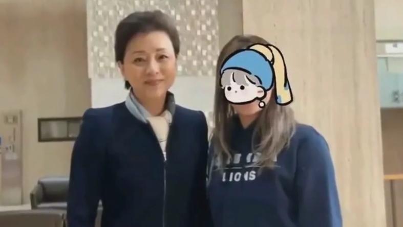 Yang Lan's family immigrated to the United States? Accompanying her ...