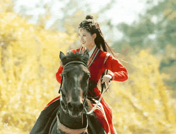 16 female stars riding a big PK!Xiaofeng is beautiful, Liu Tao is so ...