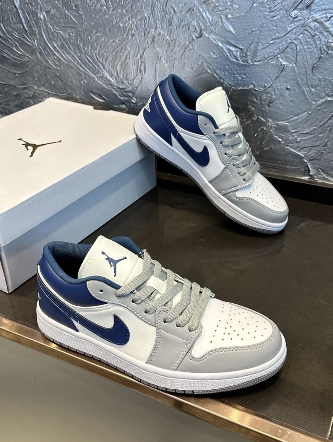 Comfortable, durable and versatile gray blue AJ1 Low gray blue? - iNEWS