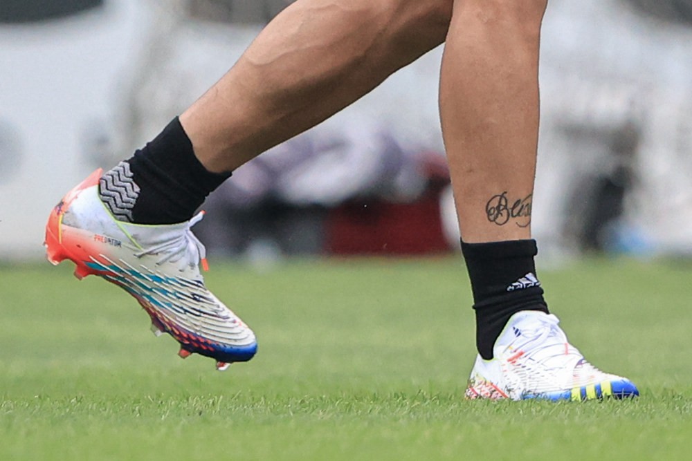 Atlético Mineiro players train with new colourway Predator football ...