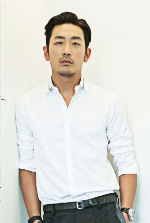 An Actor Who Crosses Boundaries: Revealing Ha Jung-woo's Growth Process ...