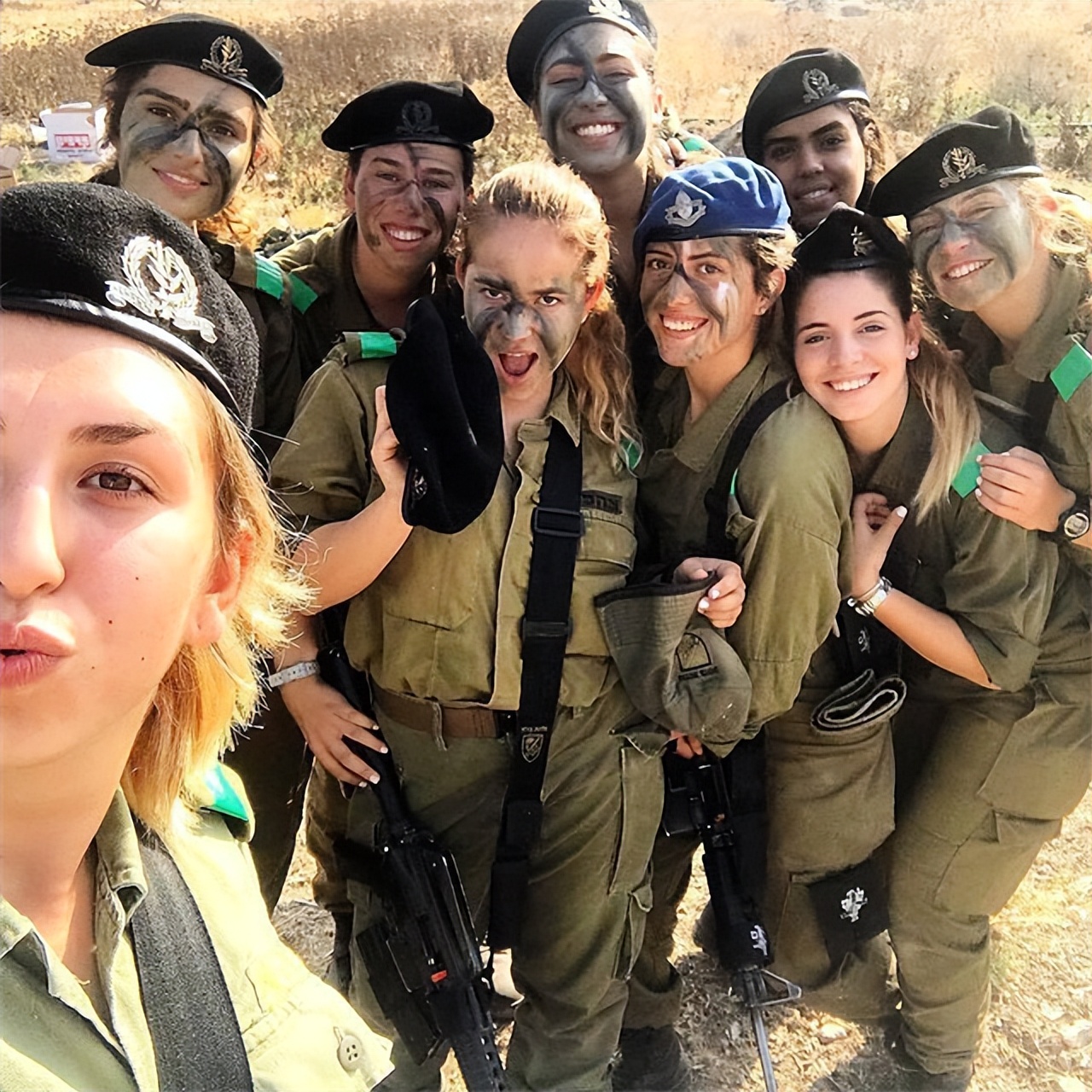 Israeli prison "pimping" incident: female prison guards play with ...
