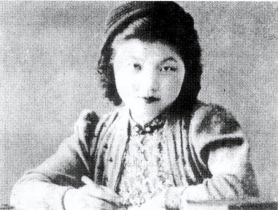 The woman Jiang Jingguo loved so much was murdered for giving birth to ...