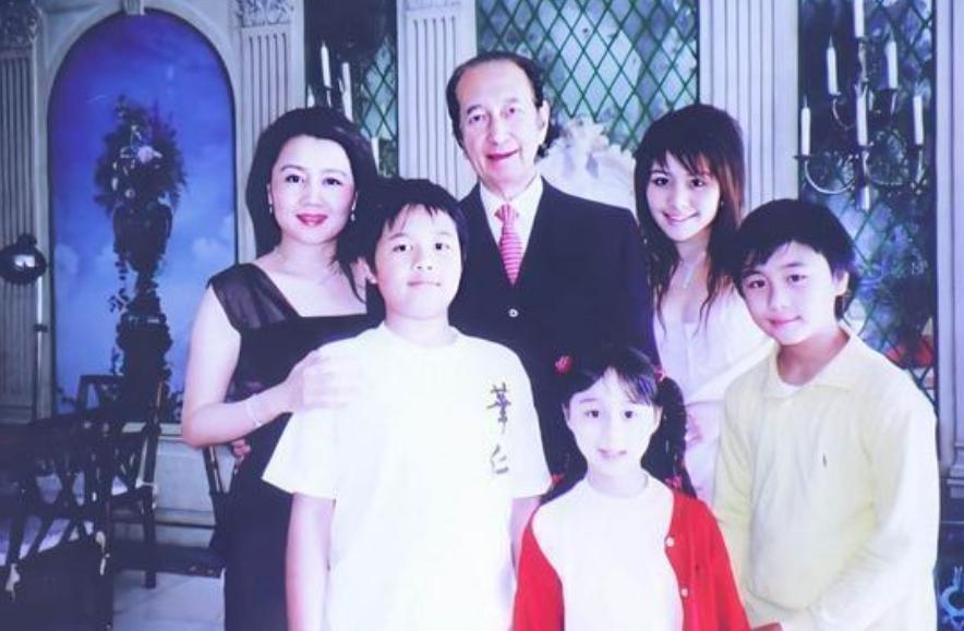 Her father died at the age of 13, and Liang Anqi, who was tricked into ...