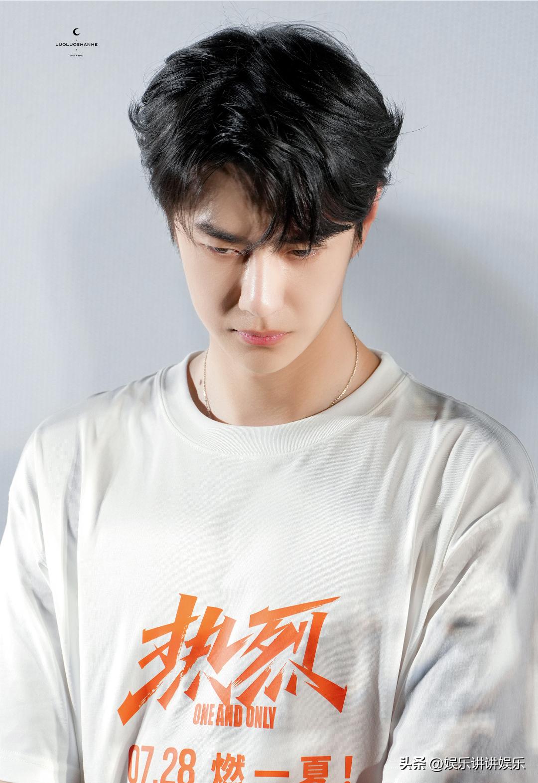 Wang Yibo on the road show in Thailand revealed that he has a different ...