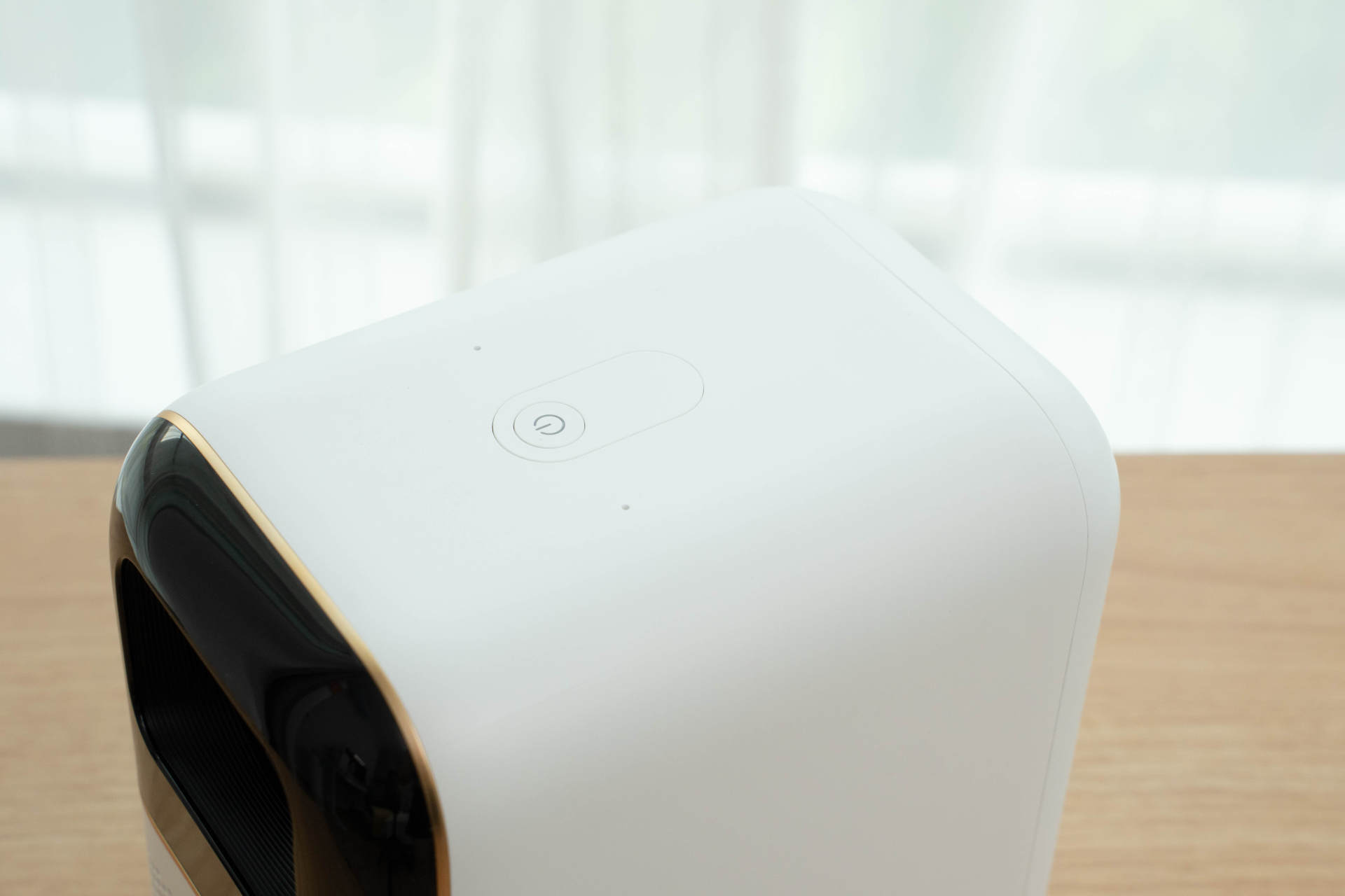 Two smart projectors with half the price difference Xiaoming Q1 Pro & XGIMI Z6X comparative ...