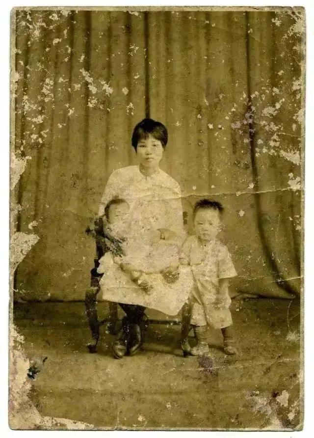 Two Hearts in Love, Run Hongxia——The Life-and-Death Love between Mao ...