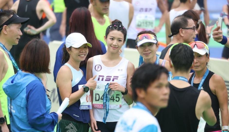 sharp! After TVB, Cai Sibei fought again in the marathon after 5 years, successfully broke the ...