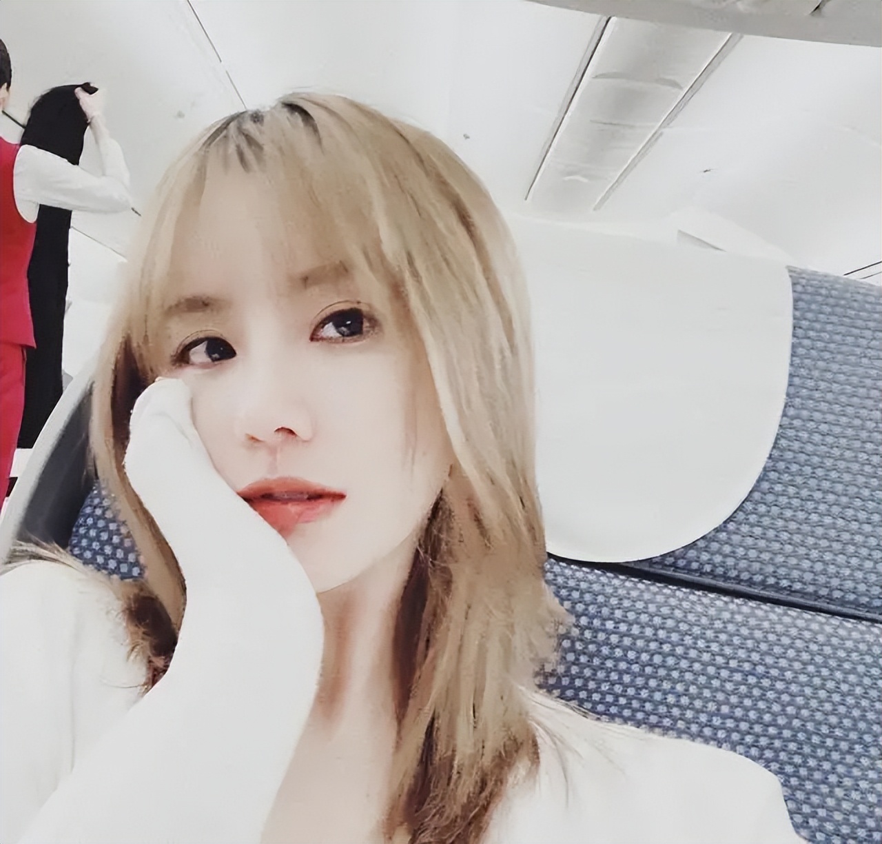 Being able to help manage the team and play together, GODV is so lucky to marry Bee Boy! - iNEWS