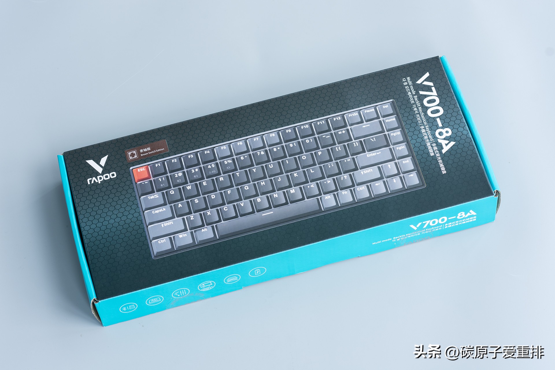 The compact shape does not occupy a lot of space, and the Rapoo V700-8A ...