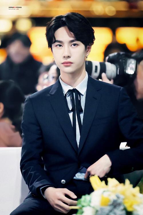 Yang Mi, Wang Yibo, Ren Jialun, Wang Yuan, Yu Shuxin, Han Dongjun, Chen ...