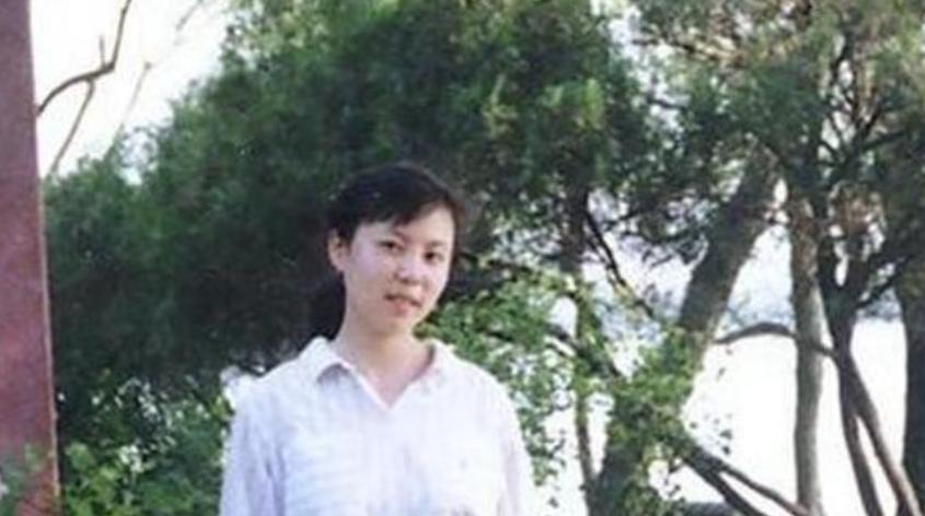 29 years ago, Zhu Ling, a talented woman from Tsinghua University, was ...