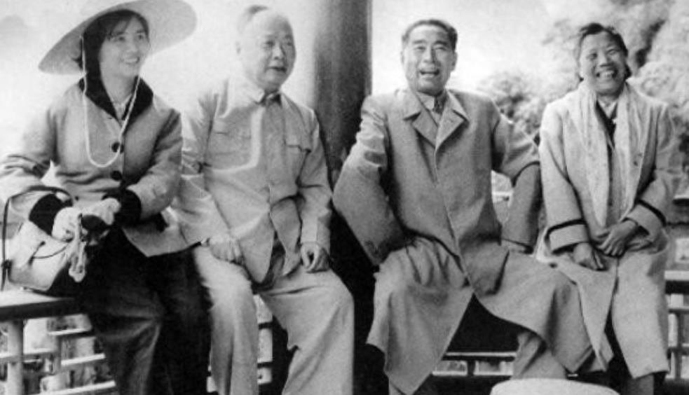 After Chen Yi passed away, Ye Shuai asked his son to talk. Afterwards ...