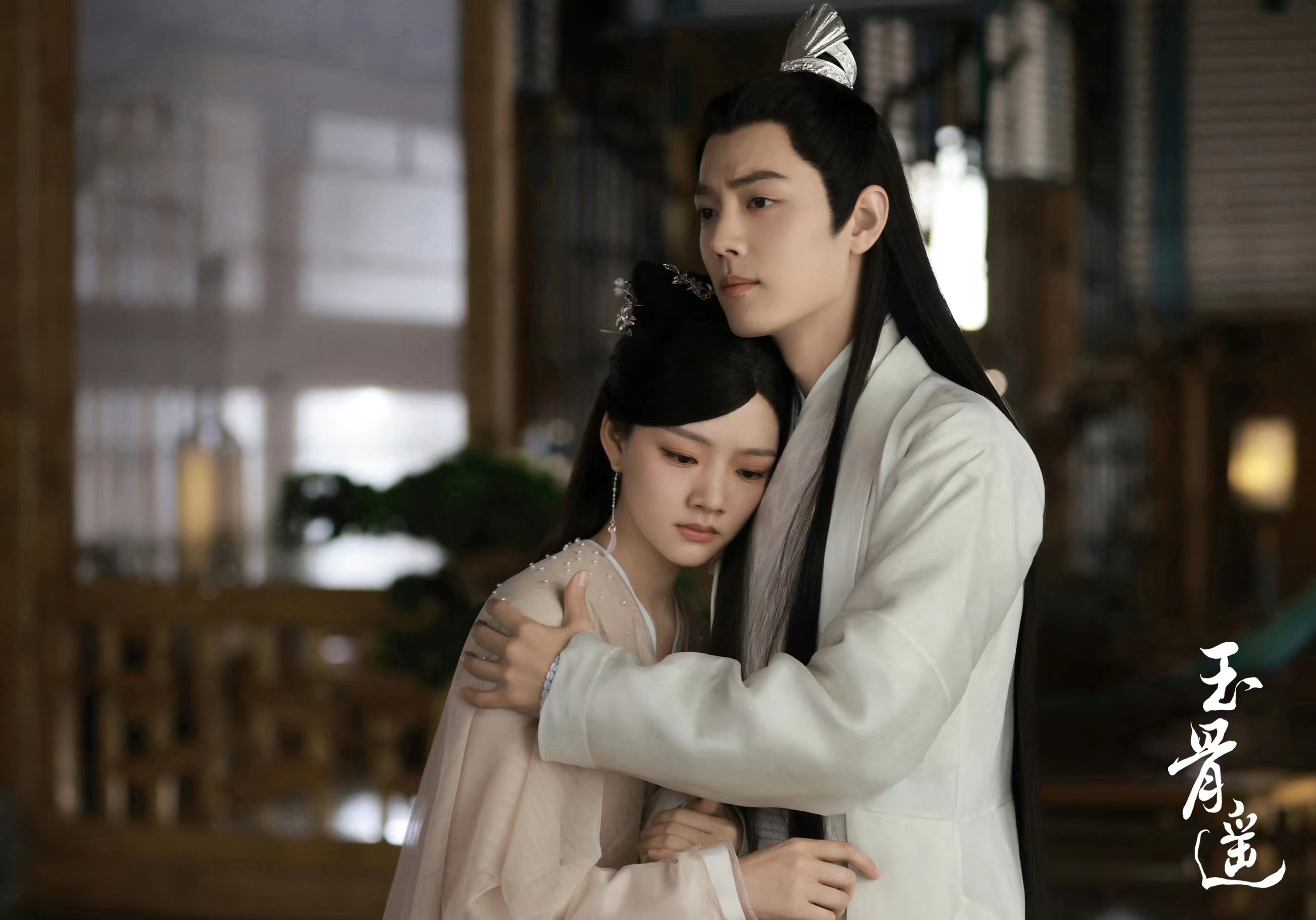 Youku airborne double top flow is useless! Tencent's four male gods ...