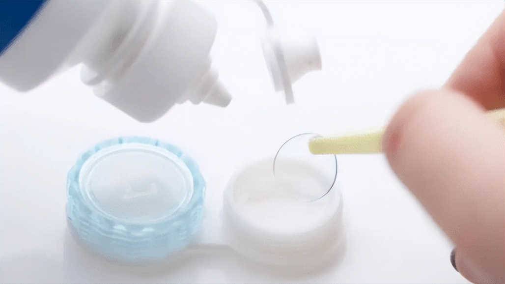 Correct care in autumn can delay the service life of contact lenses - iNEWS