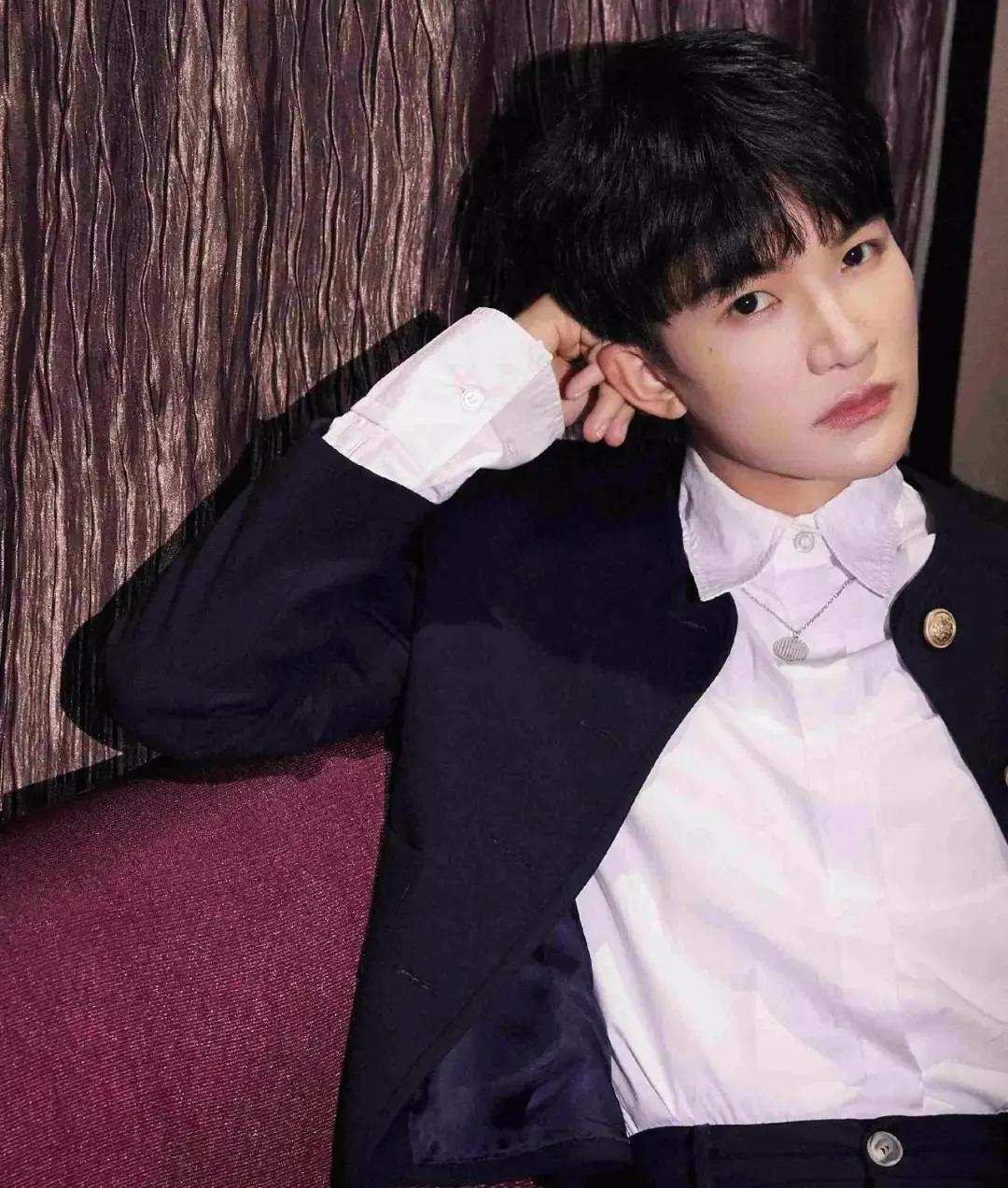 Yang Mi Hawick Lau Li Xiaofeng Zhao Yingzi Wang Hedi Liu Shishi Huang ...