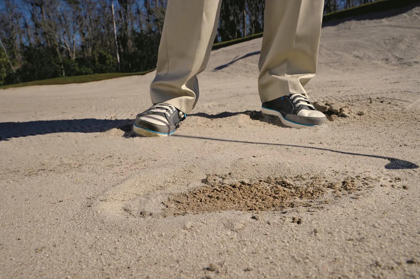Poached Ball Escape and Bunker Essentials (Hank Haney) - iNEWS