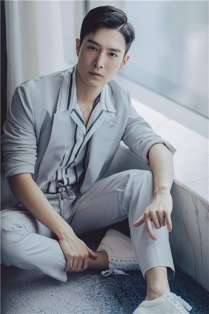 Sheng Yilun - a native Hangzhou boy - iMedia