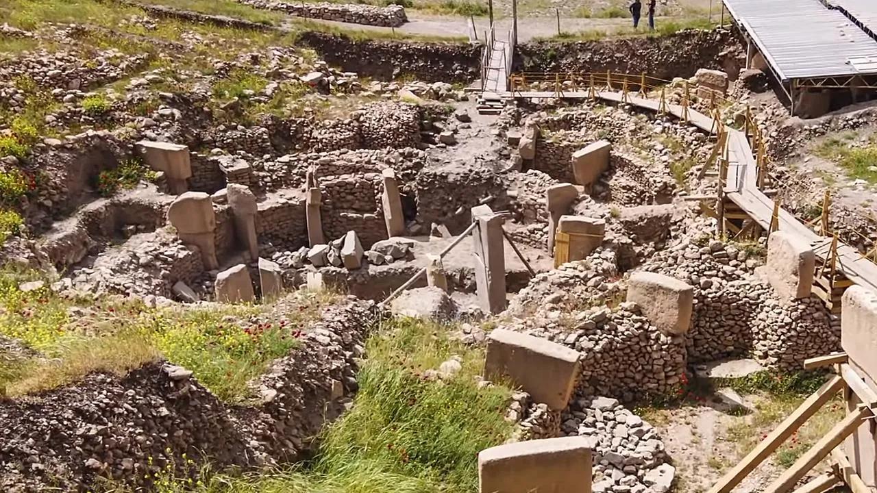 Ruins from 14,000 years ago: Gobekli Tepe - iNEWS