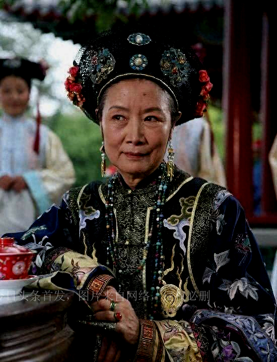 Lu Zhong plays a winner in life. His son is a director, his daughter-in ...