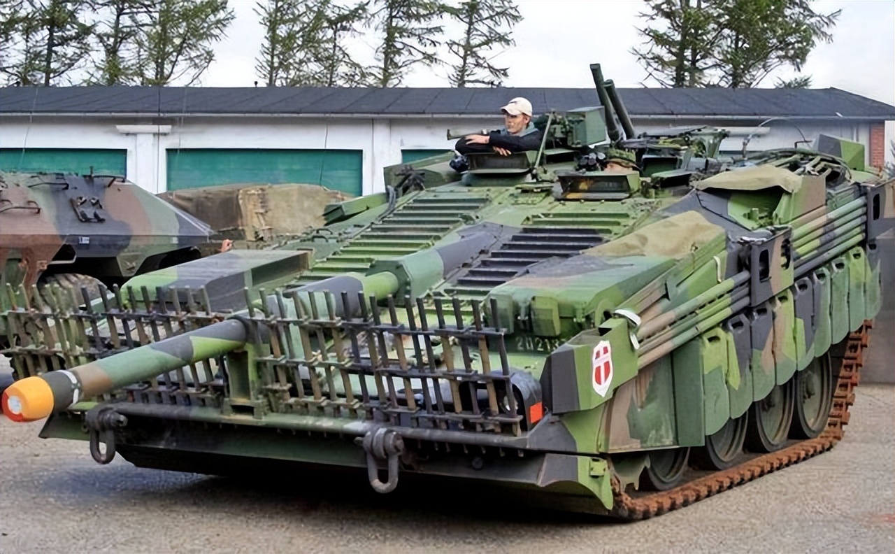 Can a tank without a turret be called a tank?Sweden's Weirdest ...