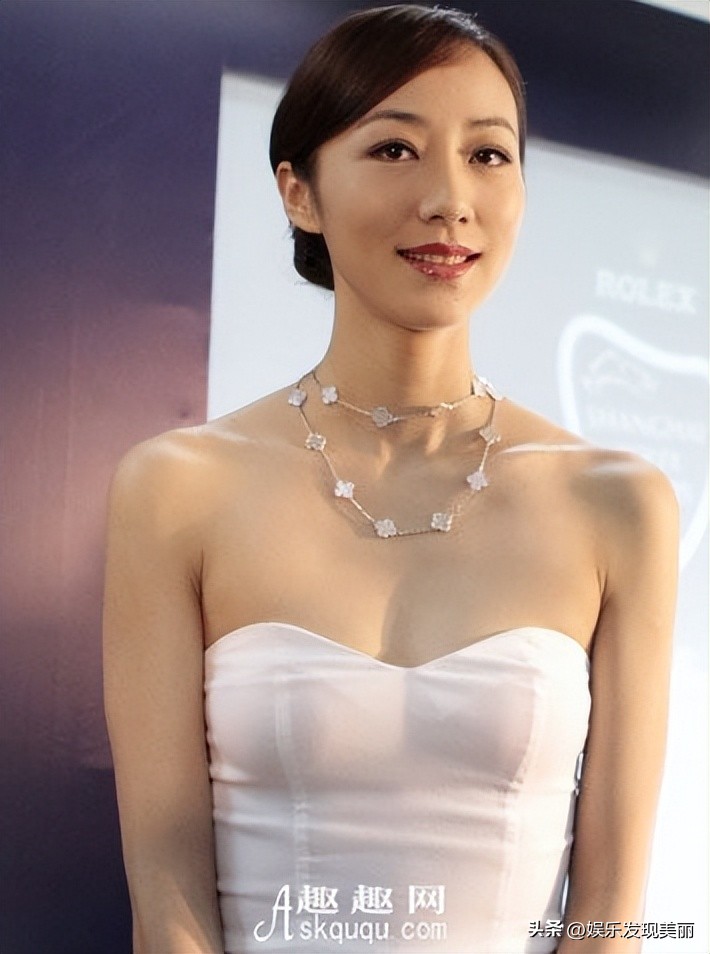 Sexy, charming and colorful goddess Han Xue - iMedia