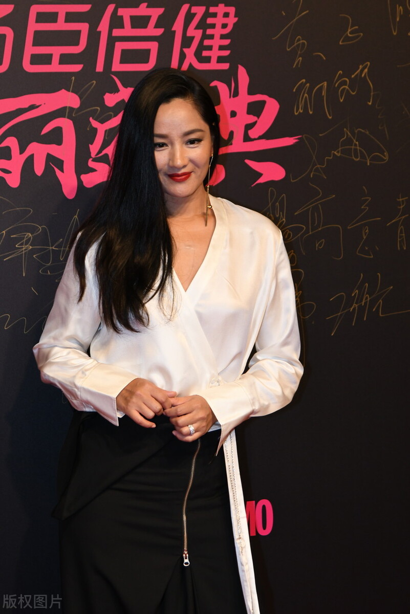 Qu Ying is so beautiful - iNEWS