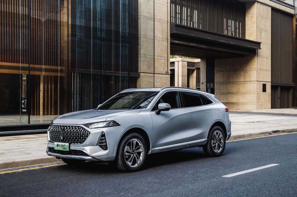 Focusing on "0 anxiety smart electric", Mocha DHT-PHEV beats BBA oil to electric - iNEWS