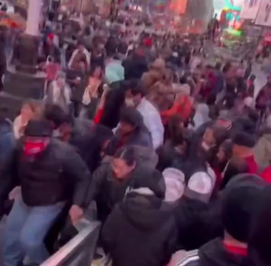 There was a huge explosion in Times Square in New York, and people fled ...