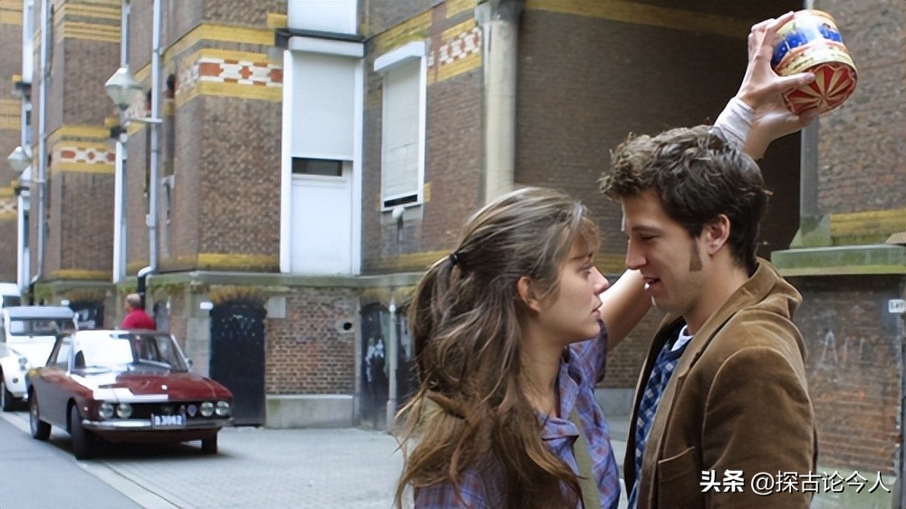 Film Techniques Used to Depict Dissociative Personality Disorder in the ...