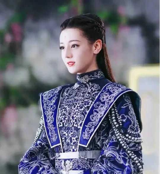 Take stock of those breathtakingly beautiful clothing styles - iMedia