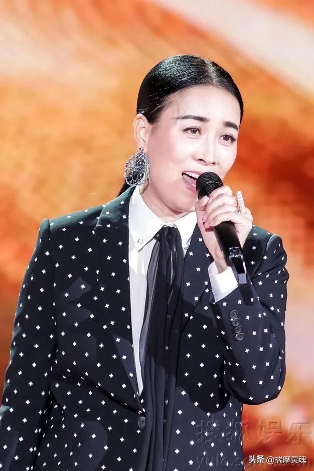 Which captain do you prefer, the queen Na Ying or the king Zhang Xinzhe ...