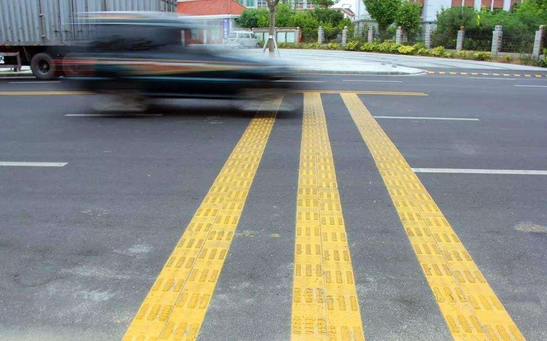 Stepping on the brakes over the speed bump is destroying the car!The ...